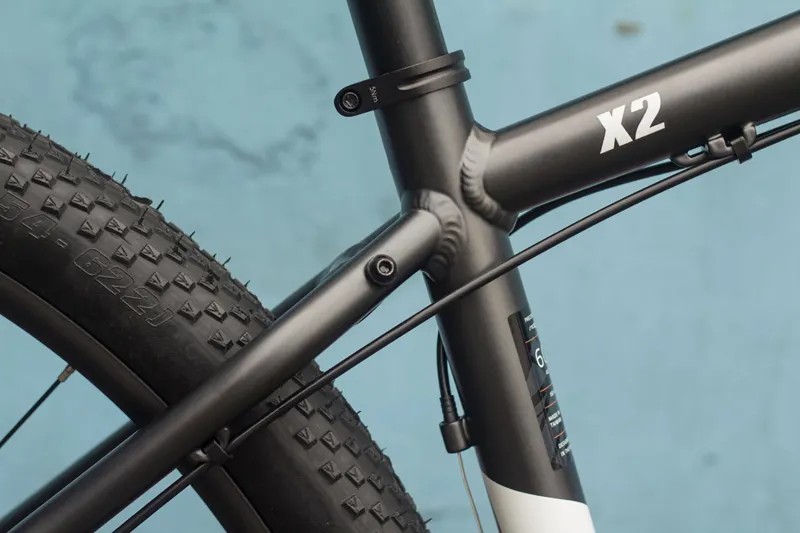 2018 Ridgeback X2 Dual Track Mountain Bike