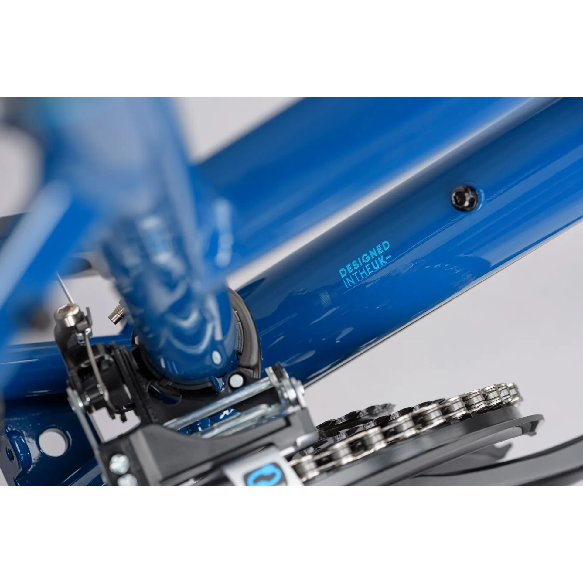 2021 Ridgeback Velocity Open Womens Hybrid Bike